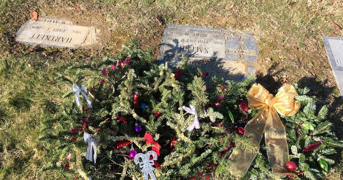 Busy Lee Family: Cemetery Visit - 2015