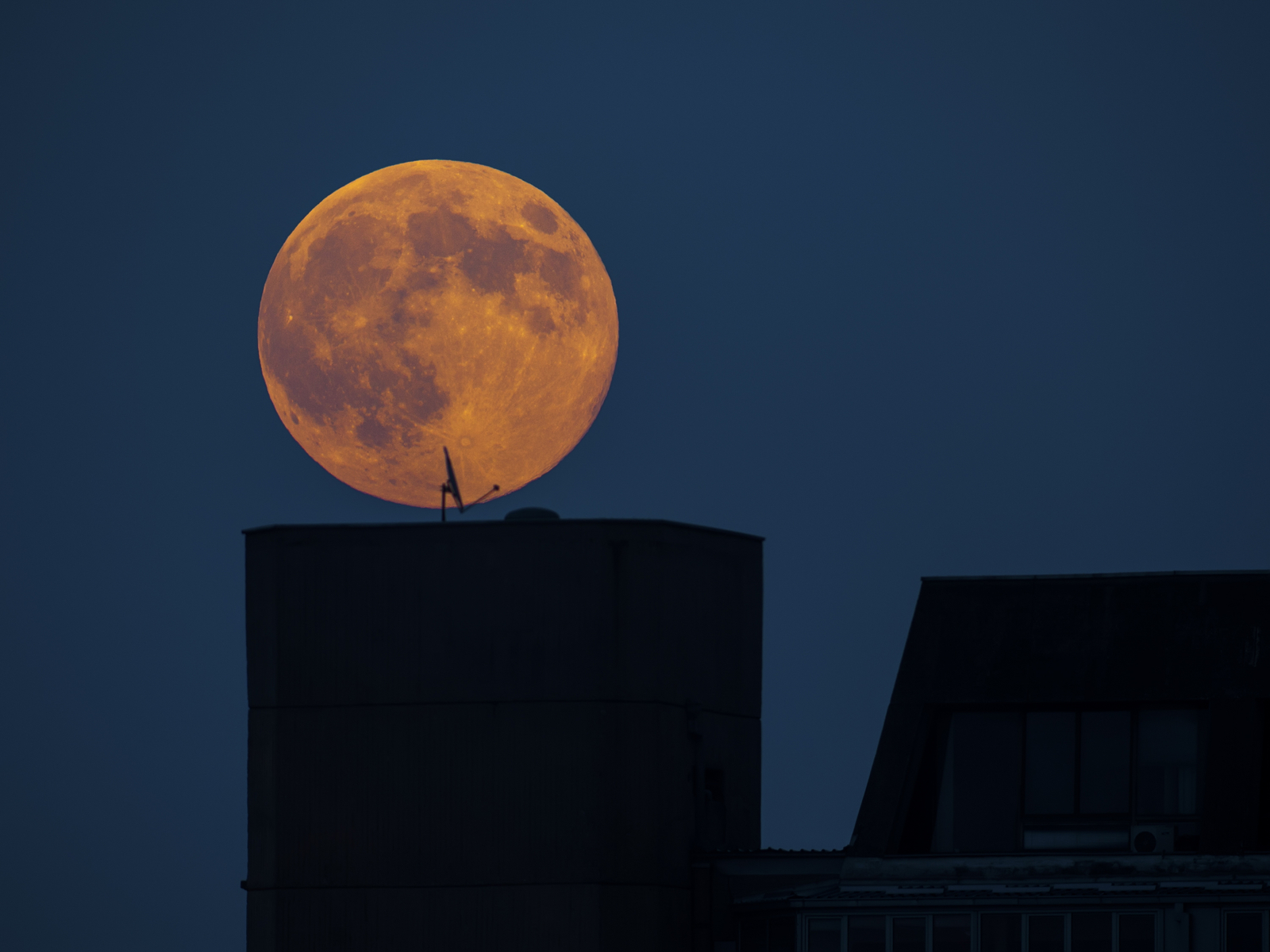 The Global Small Business Blog: The Biggest and Brightest Supermoon in ...