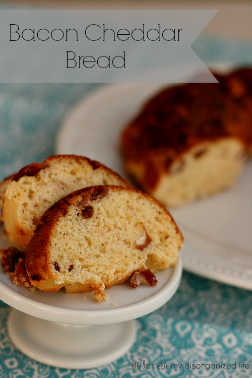 #BaconMonth: Bacon Cheddar Bread - {i love} my disorganized life