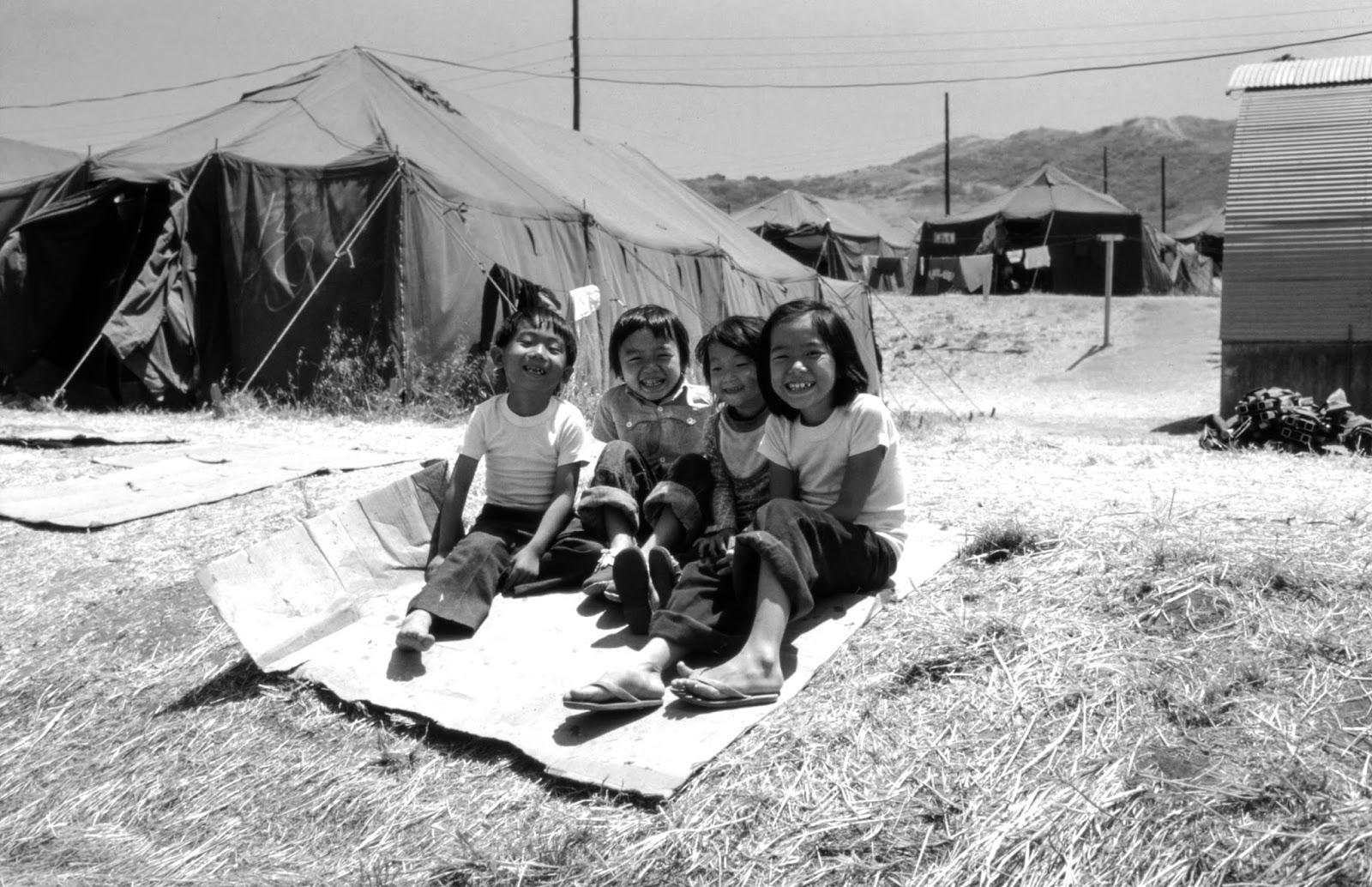 Người Tỵ Nan : Camp Pendleton 1975