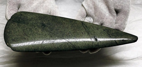 Archaeology/Rocks: Neolithic jade axes in Britain and Ireland