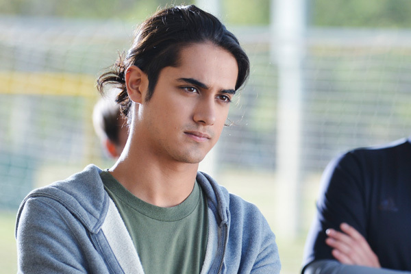 Twisted Season 3 Episode 11 “Out With the In-Crowd” Episode Guide ...