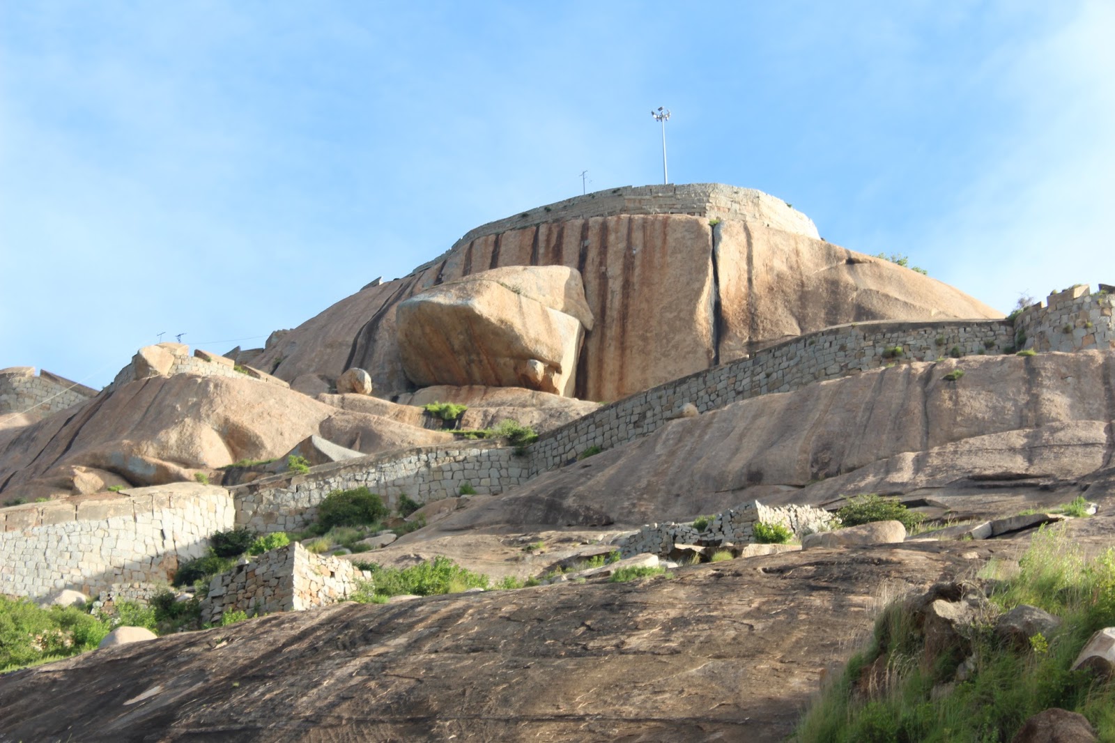 The Travel Reminiscenes: Gudibanda Fort Alias Surasadmagiri Hill