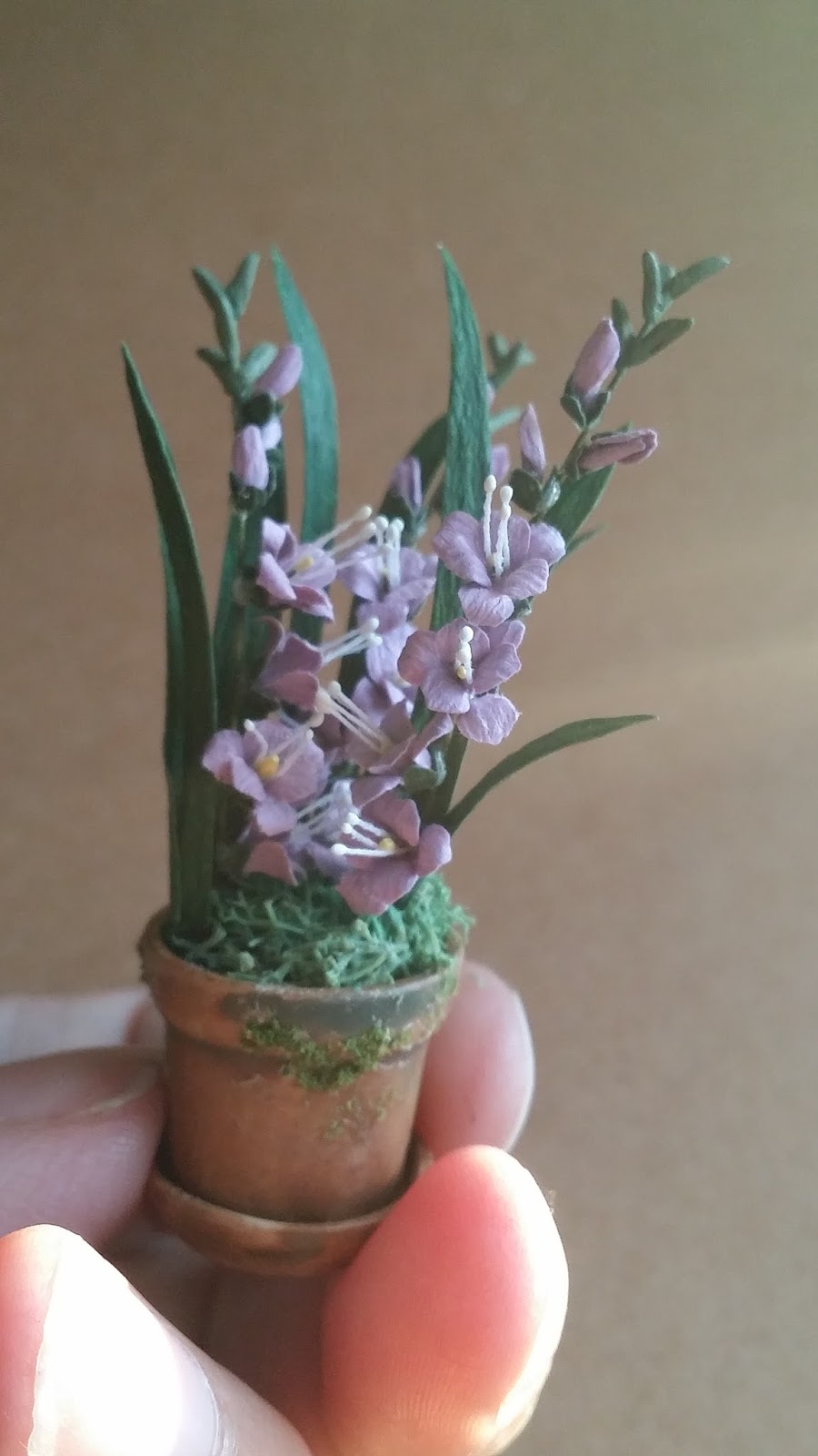 Itty Bitty Adventures: Miniature Monday: Flowers from my Collection