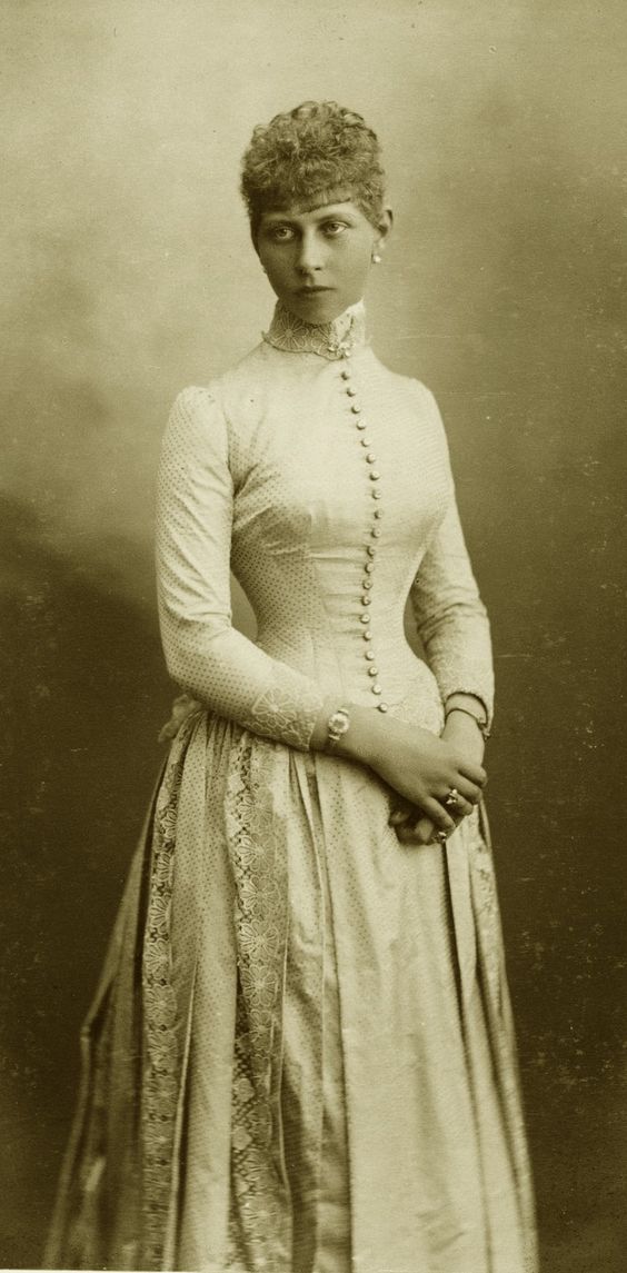 Crowns, Tiaras, & Coronets: Princess Viktoria of Prussia