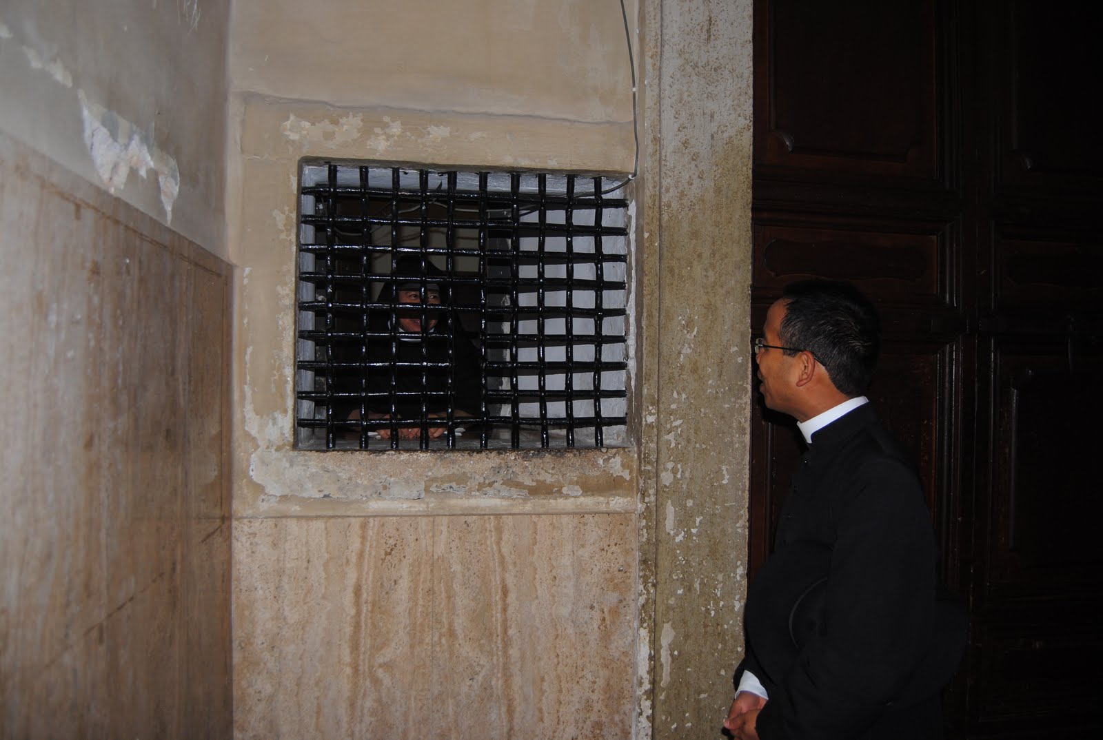 Orbis Catholicus Secundus: Cloistered Convent in Rome: Where to Get Relics