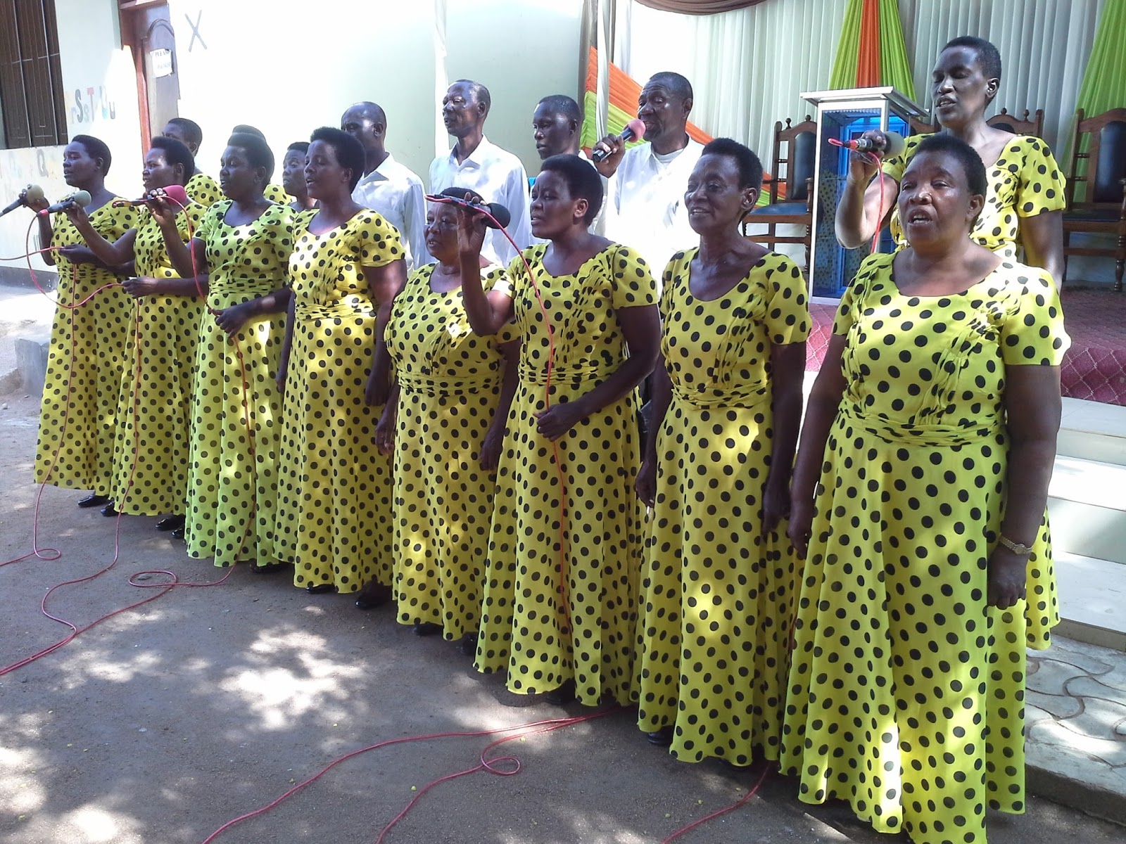 KWAYA KATIKA UTAMBULISHO WA DVD NAMBA 3 SHINYANGA ADVENTIST CHOIR ...