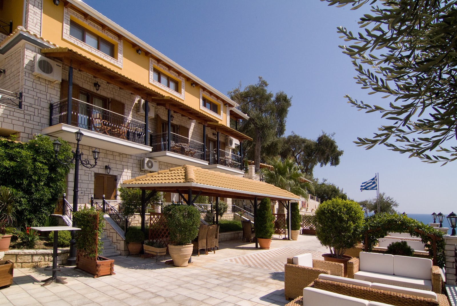 Parga Hotels: Sunset Hotel in Parga Greece