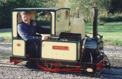 Daryl Marsh: How-to...make steampunk engines with legs.