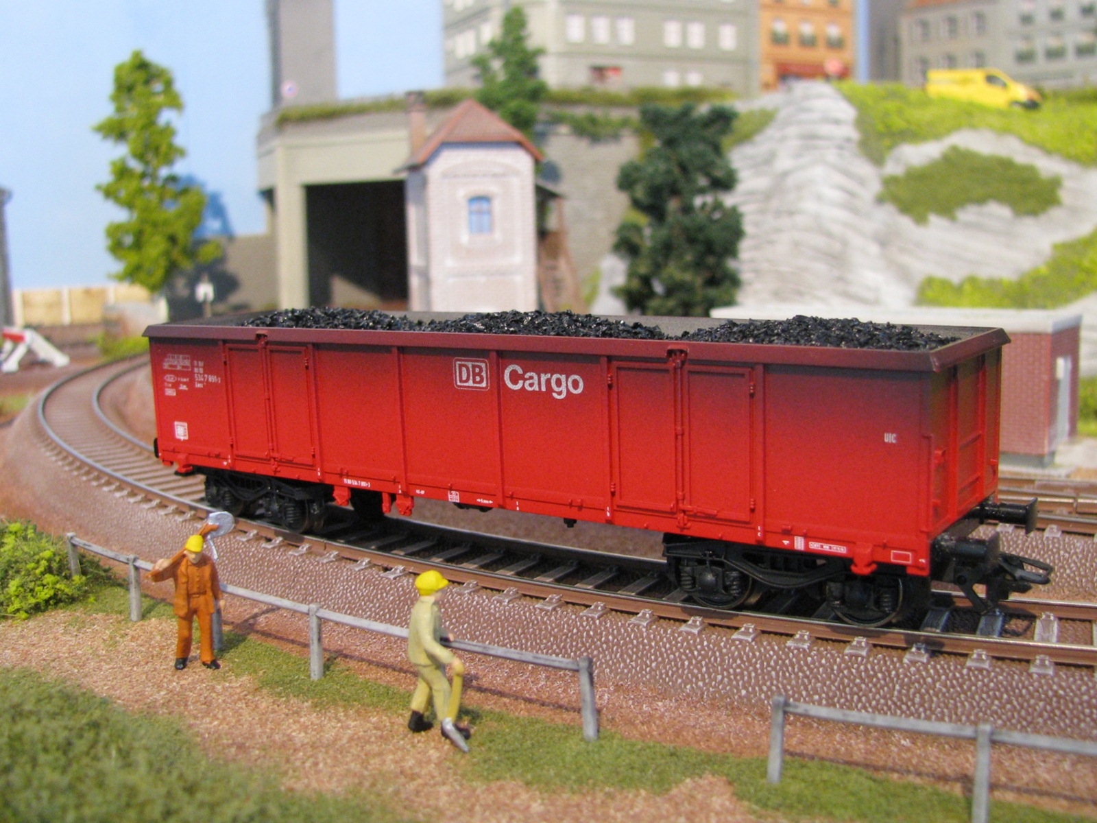 Voie de Débord: Un nouveau wagon pour le Fret.