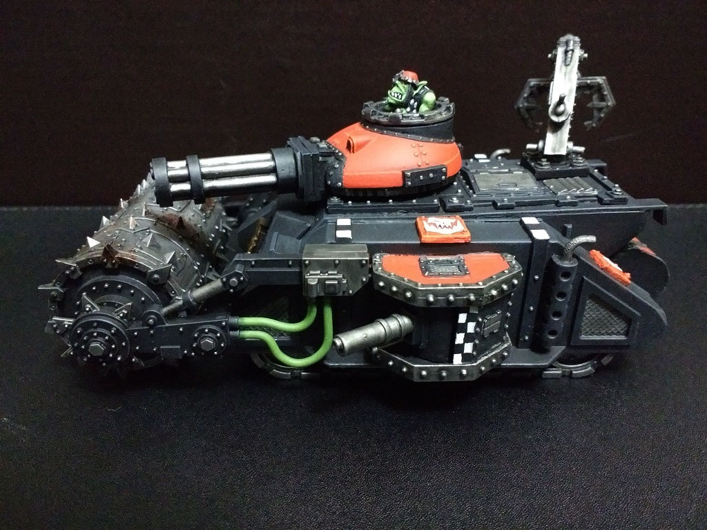 Crucium Giger's Miniatures Blog: Warhammer 40k: Ork Battlewagon/Looted ...