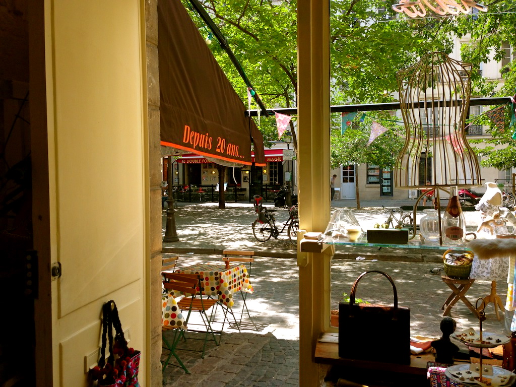 Focus On Paris: Retro vintage