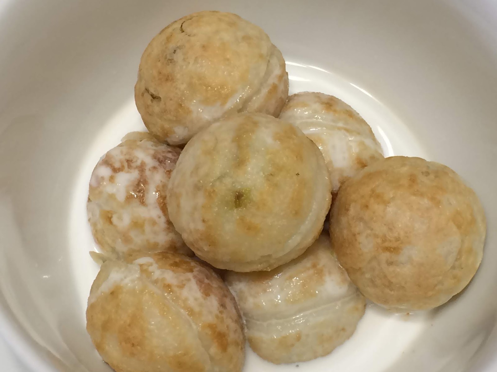 Snippets from a Khmer Soul: Num Krok: An Ugly Cake