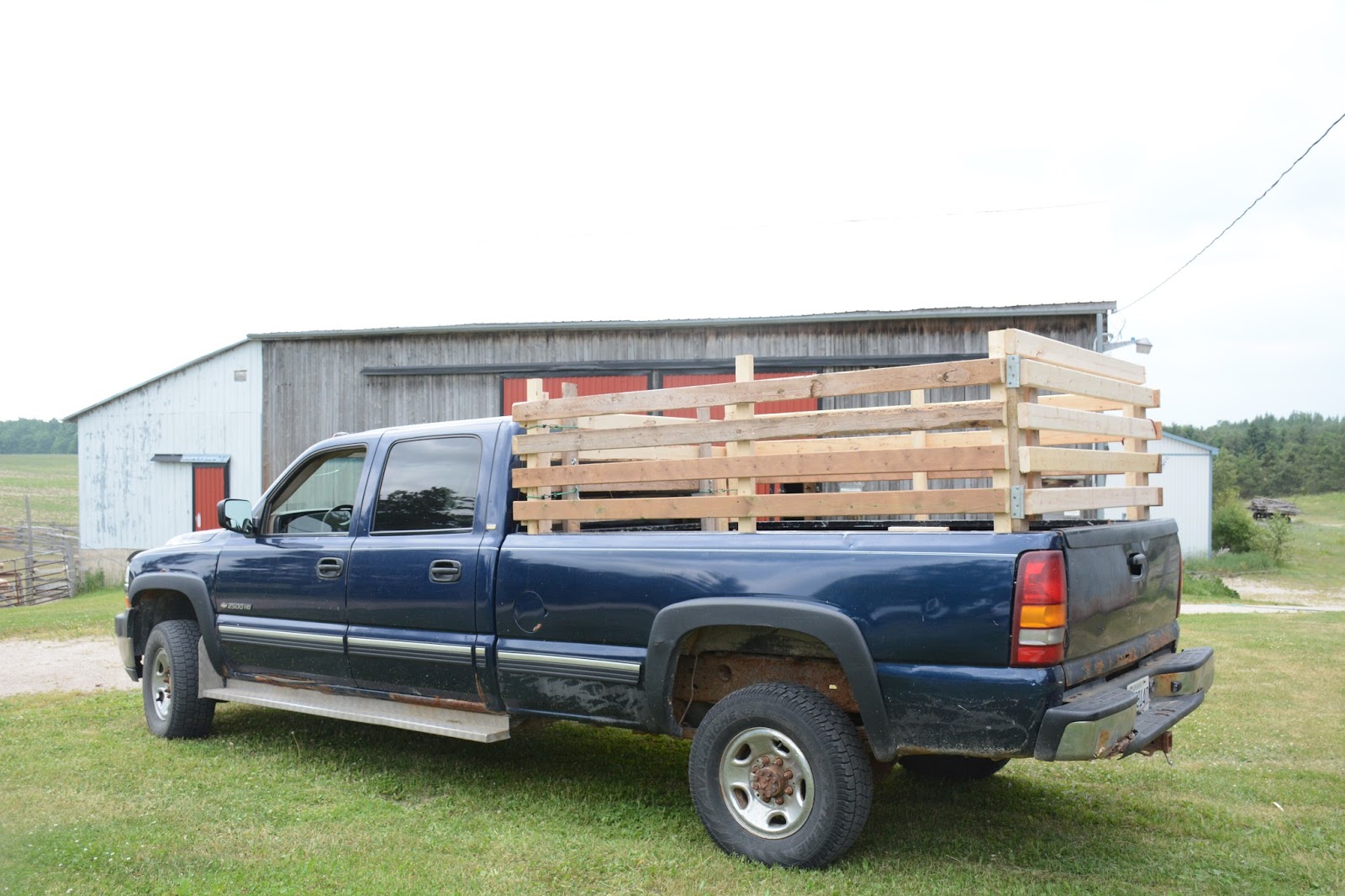 Farmer Peg: Livestock Racks