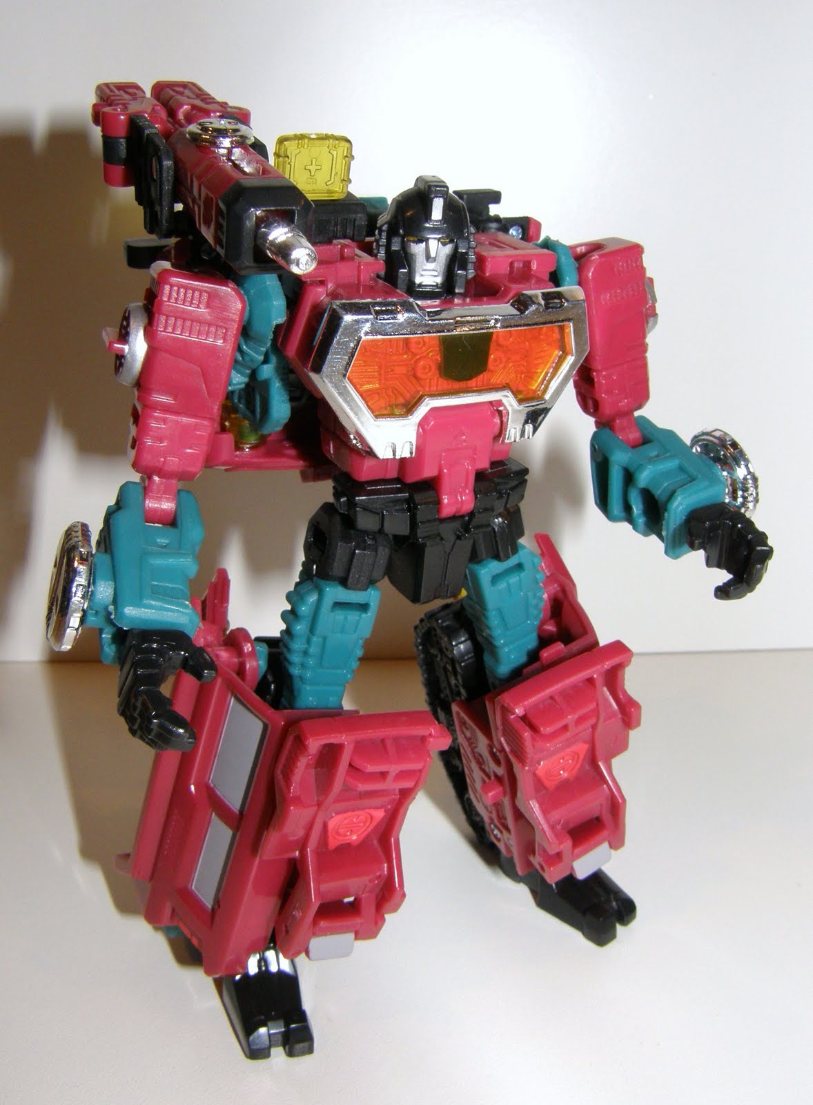 Mostly Transformers Redux: Reveal the Shield Perceptor, scientists FTW!