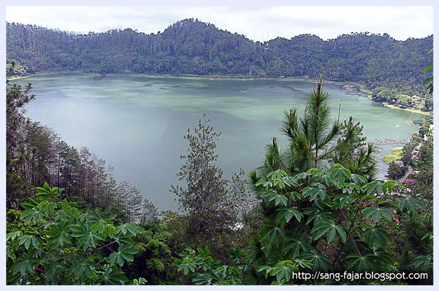 Larung Sesaji at Ngebel Lake | WISATA TELAGA NGEBEL PONOROGO