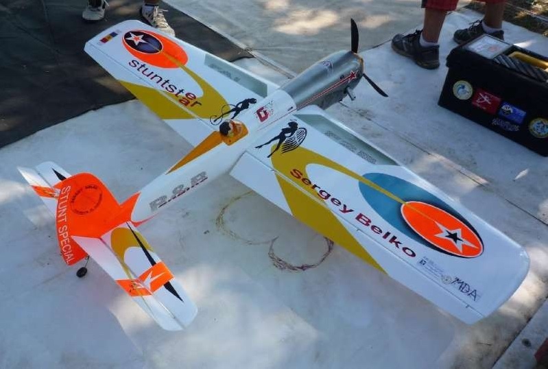 Zbor captiv - zbor circular - Aeromodelism/Control Line Stunt - flying ...