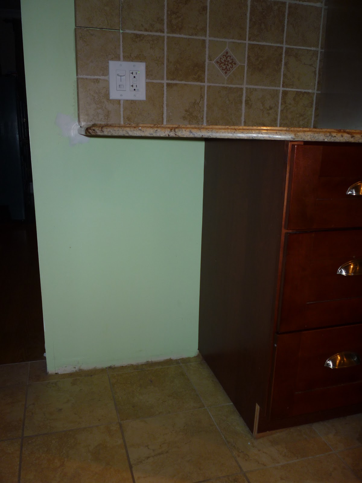 My Favorite Stripper: Kitchen Cabinet