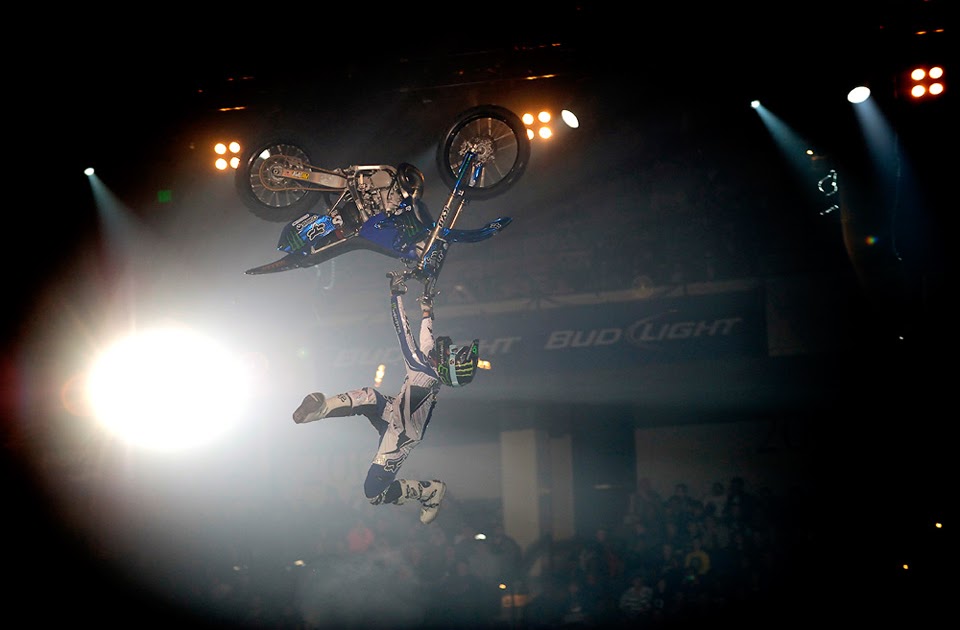 Pgh Momtourage: Nuclear Cowboyz Motocross - 4 tickets to giveaway!