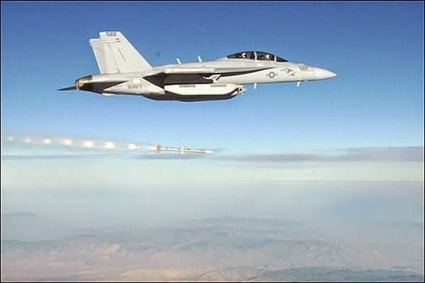 U.S. Navy Achieved Initial Operational Capability on Raytheon's AMRAAM ...