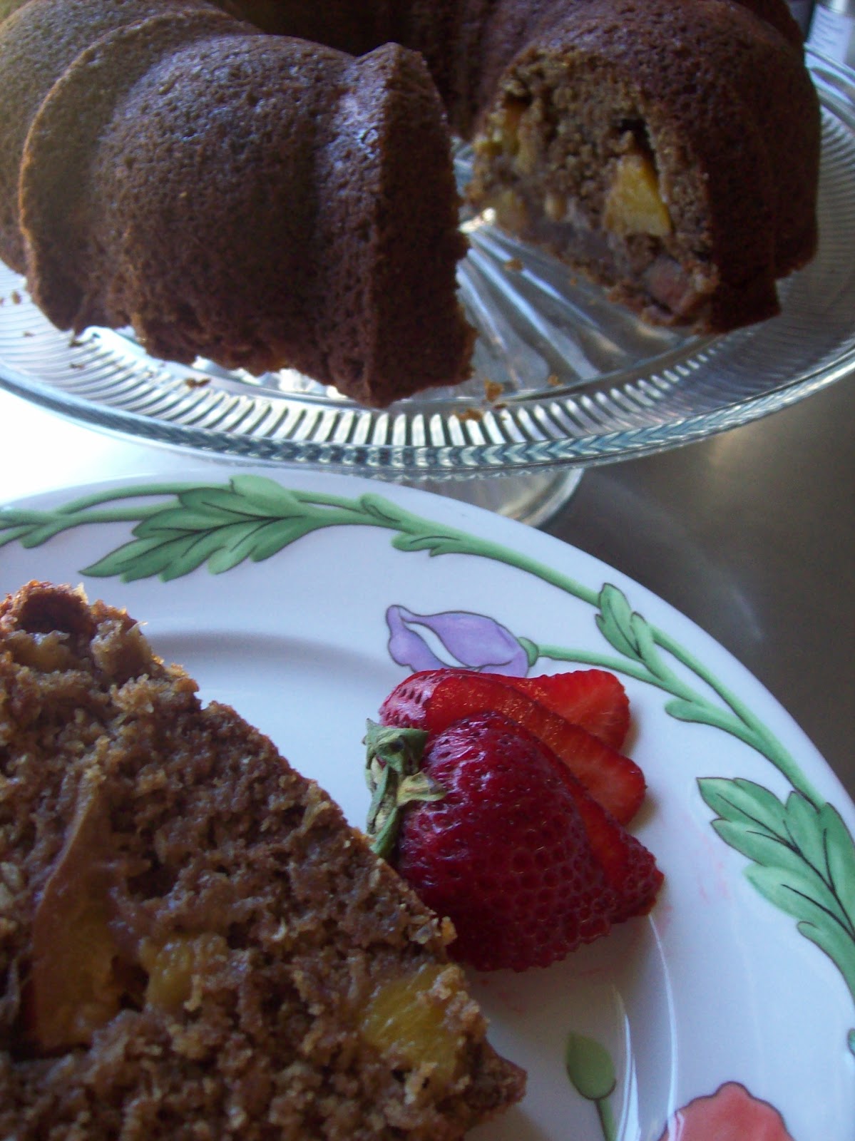 Napa Farmhouse 1885™: a recipe for fresh peach cake