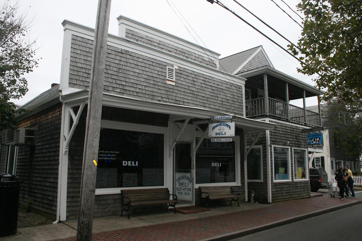 BLACK HOLE REVIEWS: JAWS filming locations, part 1 - Edgartown: Amity