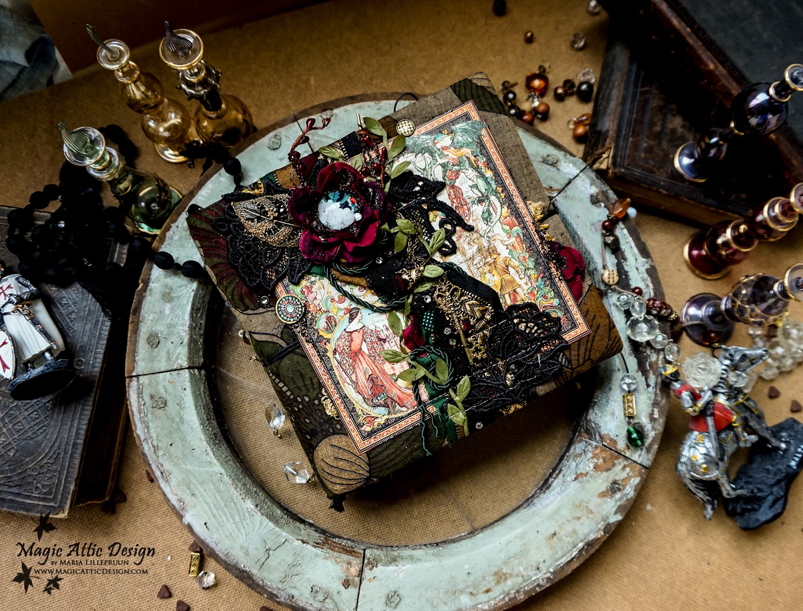 Enchanted photo album | Magic Attic Design