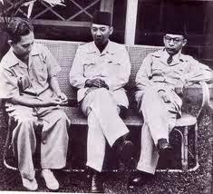 Ilmu Pengetahuan Sosial SMP ++: Indische Partij ( IP )