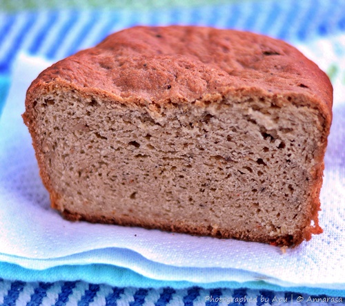 Annarasa ~ Essence of Food: Spicy Garlic Bread | Lasun Dabal Roti ...