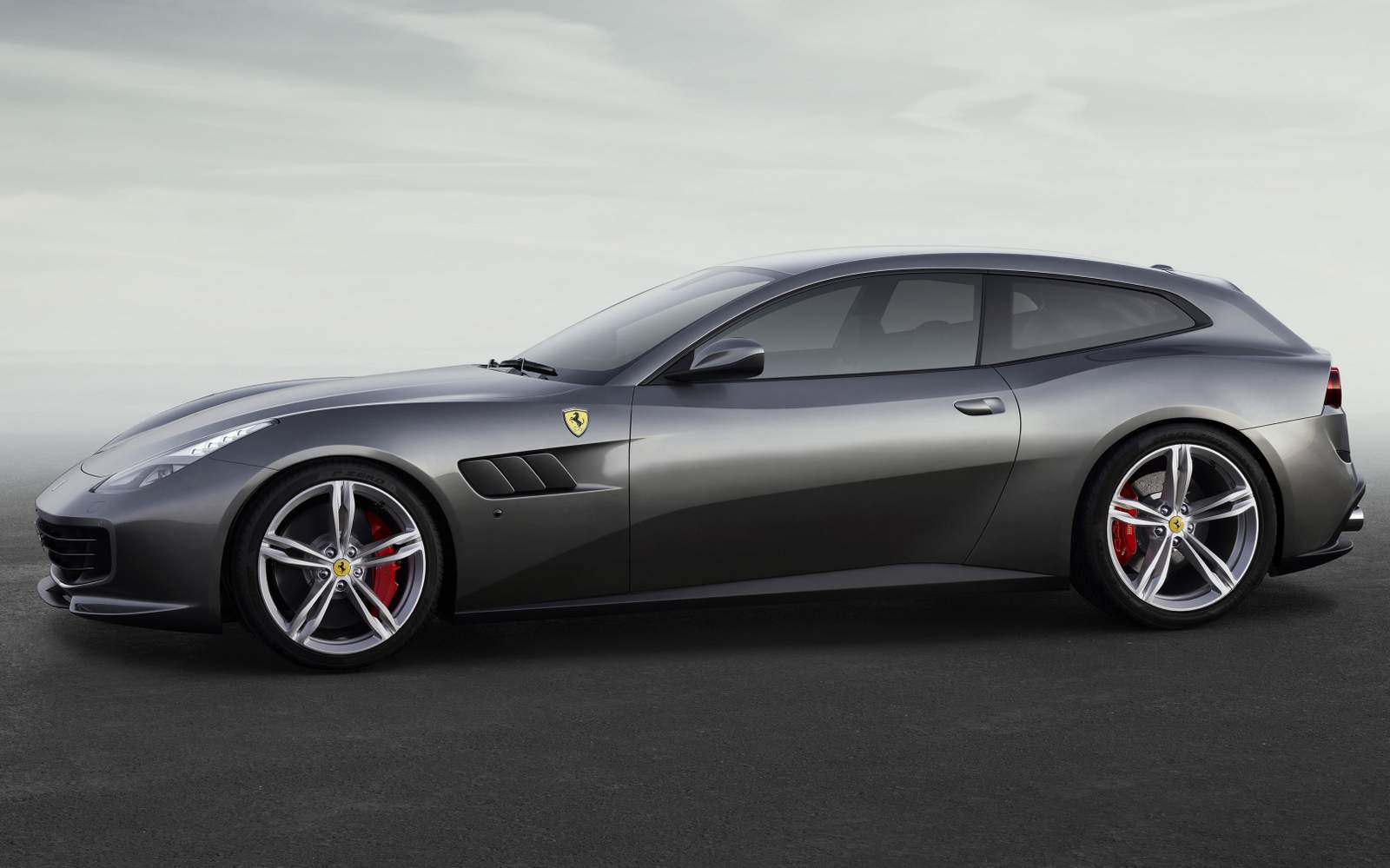 Ferrari GTC4Lusso: tração e direção nas quatro rodas