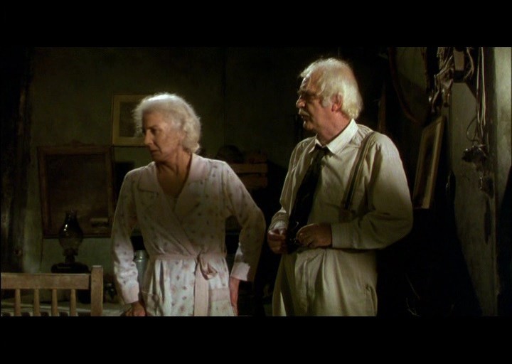 EL DARDO DE LA PALABRA: EL CORONEL NO TIENE QUIEN LE ESCRIBA