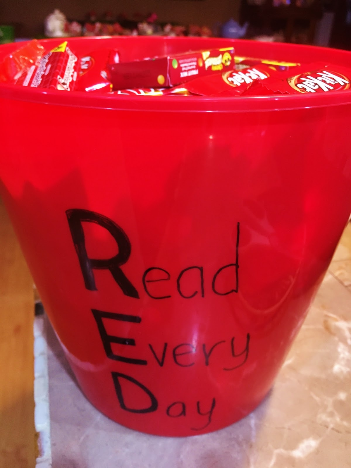 HollysHome - Church Fun: RED Read Every Day - Help your students to ...