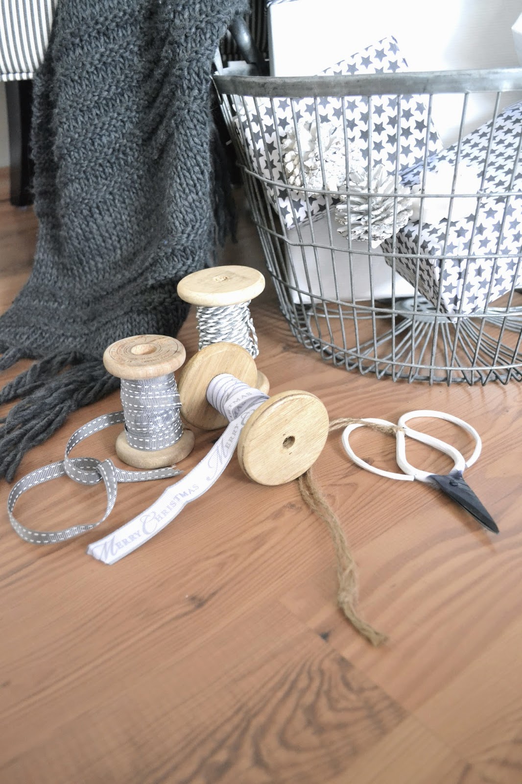 ShareLookHomes Interior, Lifestyle, Ideas and More: ******Santa Baby ...