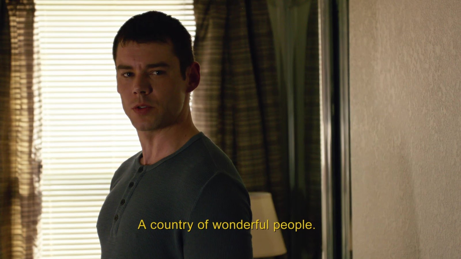 ausCAPS: Brian J Smith shirtless in Quantico 1-01 "Run"