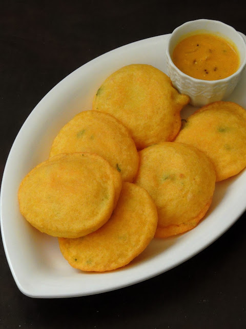 Priya's Versatile Recipes: Dhuska/Dhooska