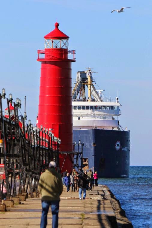 Michigan Exposures: The Algorail Enters the Grand River