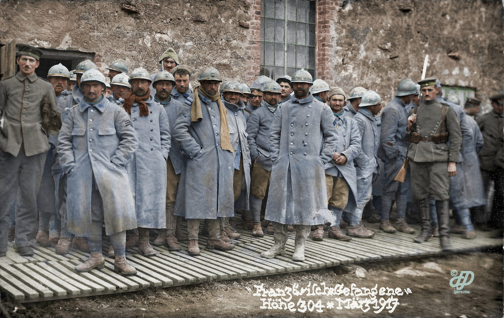29 Incredible Colorized Photos Reveal What Life Was Like for French ...