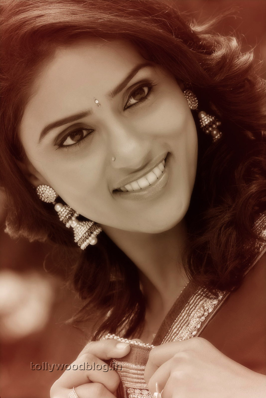 Actress Sri Sudha Protfolio Photos Gallery in Saree