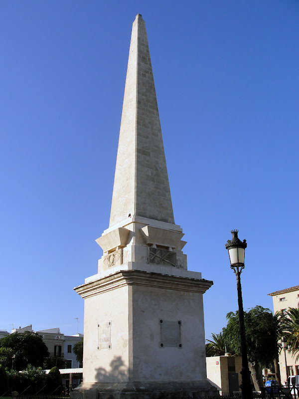 imatges de menorca: OBELISC (CIUTADELLA)
