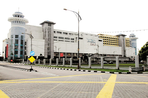 YANG HALAL ITU FARDHU, YANG LAZAT ITU PERLU: JB WATERFRONT CITY YANG ...