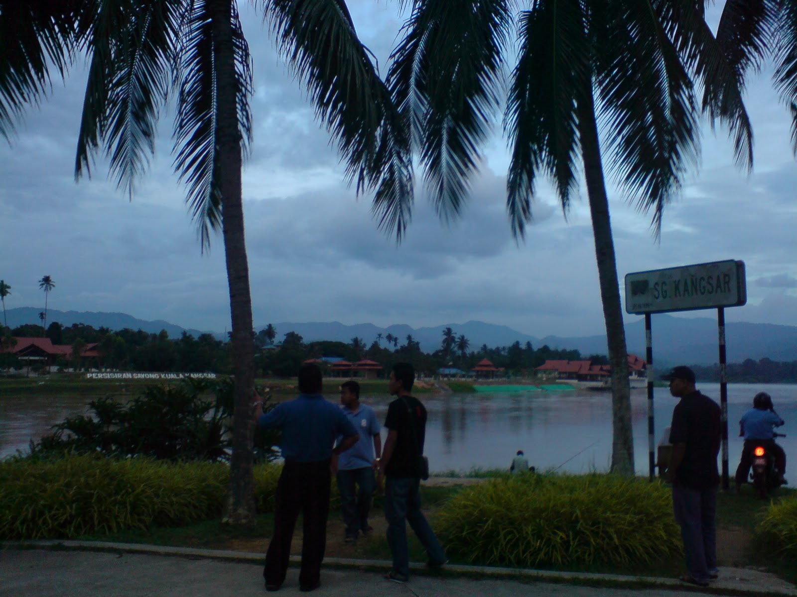 terajubintang7: Sepetang di Dataran Sungai Perak Indah. Kuala Kangsar ...