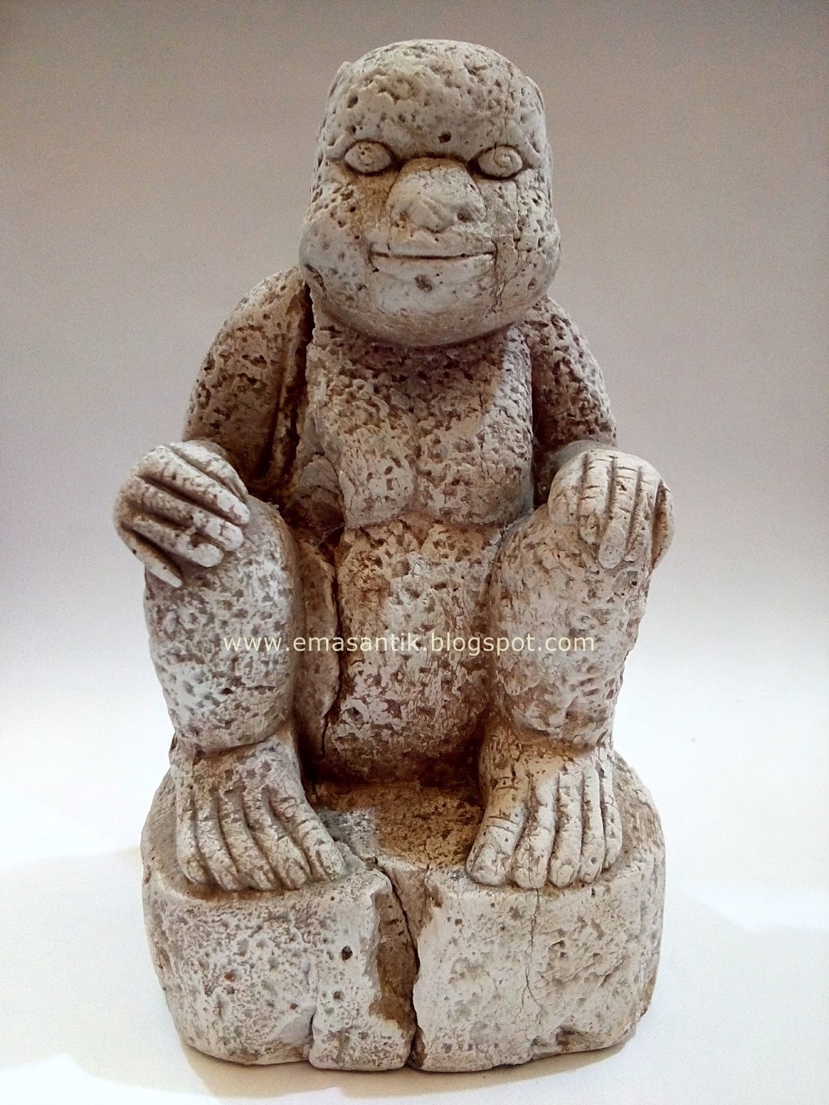Hobby Antik: PATUNG KUNO ERA HINDU BUDHA - MOTIF PRIMITIVE KERA