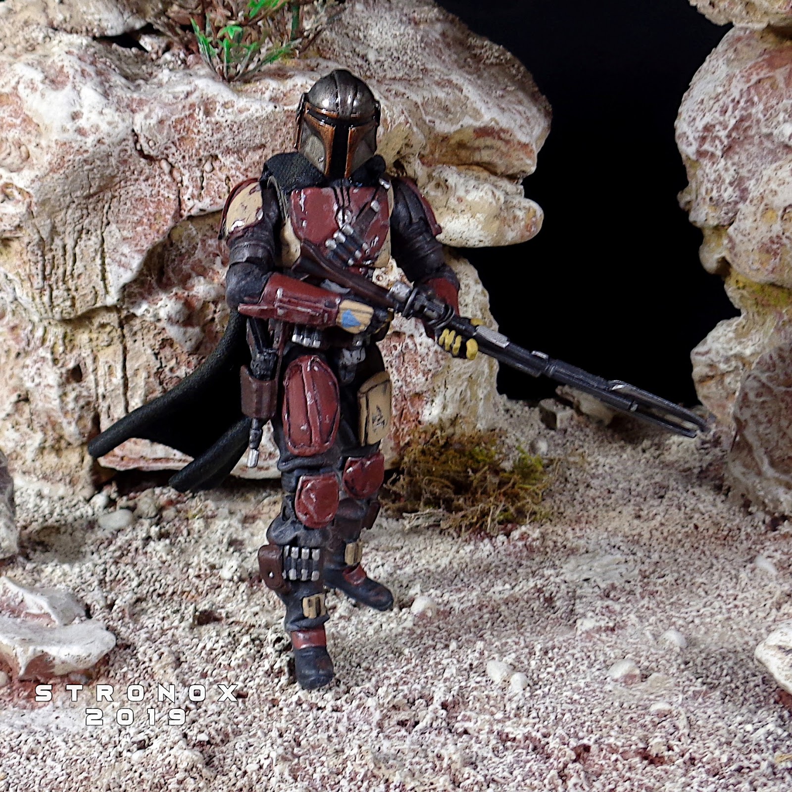 Stronox Custom Figures: Star Wars: The Mandalorian