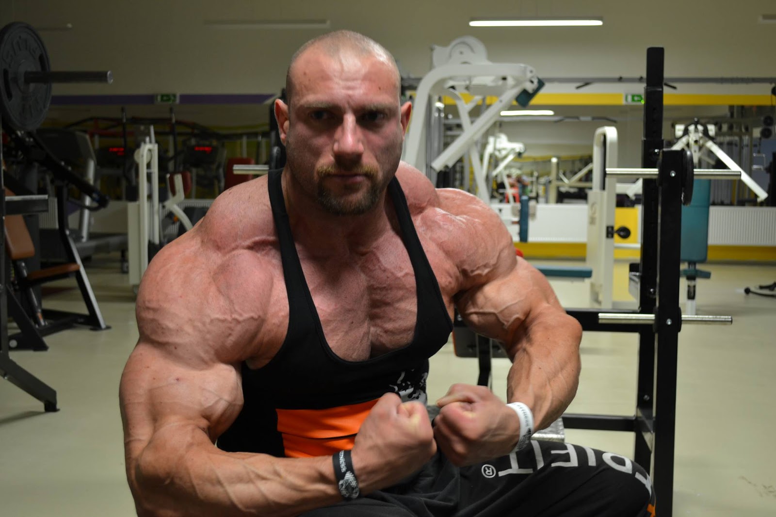 Muscle Lover: June 2015