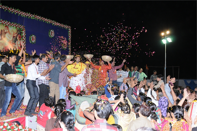 VYO: Photos of VYO Rajkot celebrates Holi Rasiya & Phool Faag Utsav