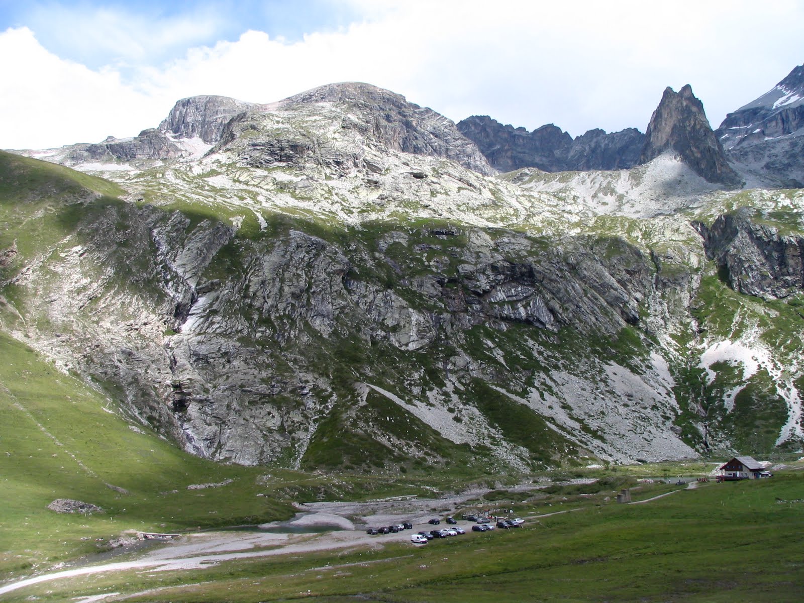 LA MULTI ANI, ROMANIA!: Turism montan in Italia (6). Refugiul Scarfiotti