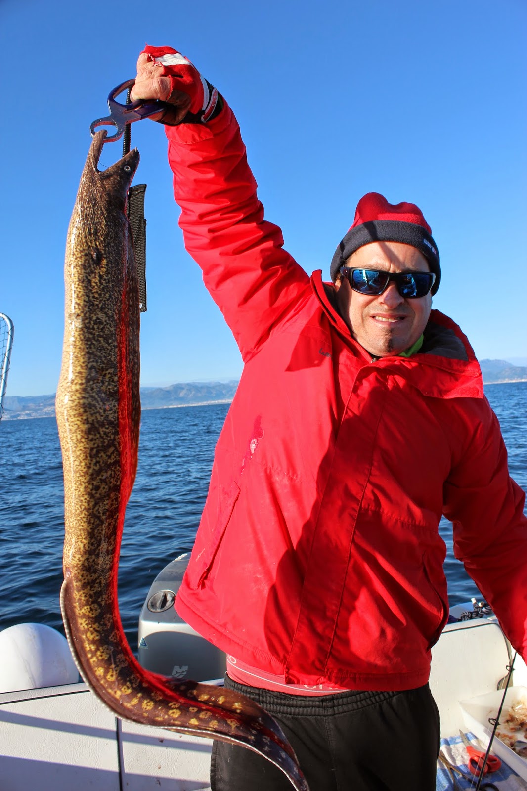 La Pesca en Oliva Nautic: "la morena" una deportiva pesca