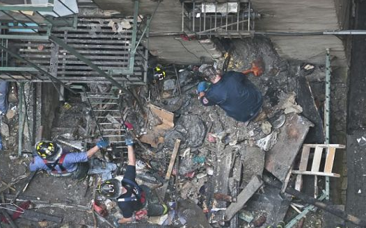 Hanya Karena Kaleng Meledak Sebuah Gedung Roboh ~ unik aneh