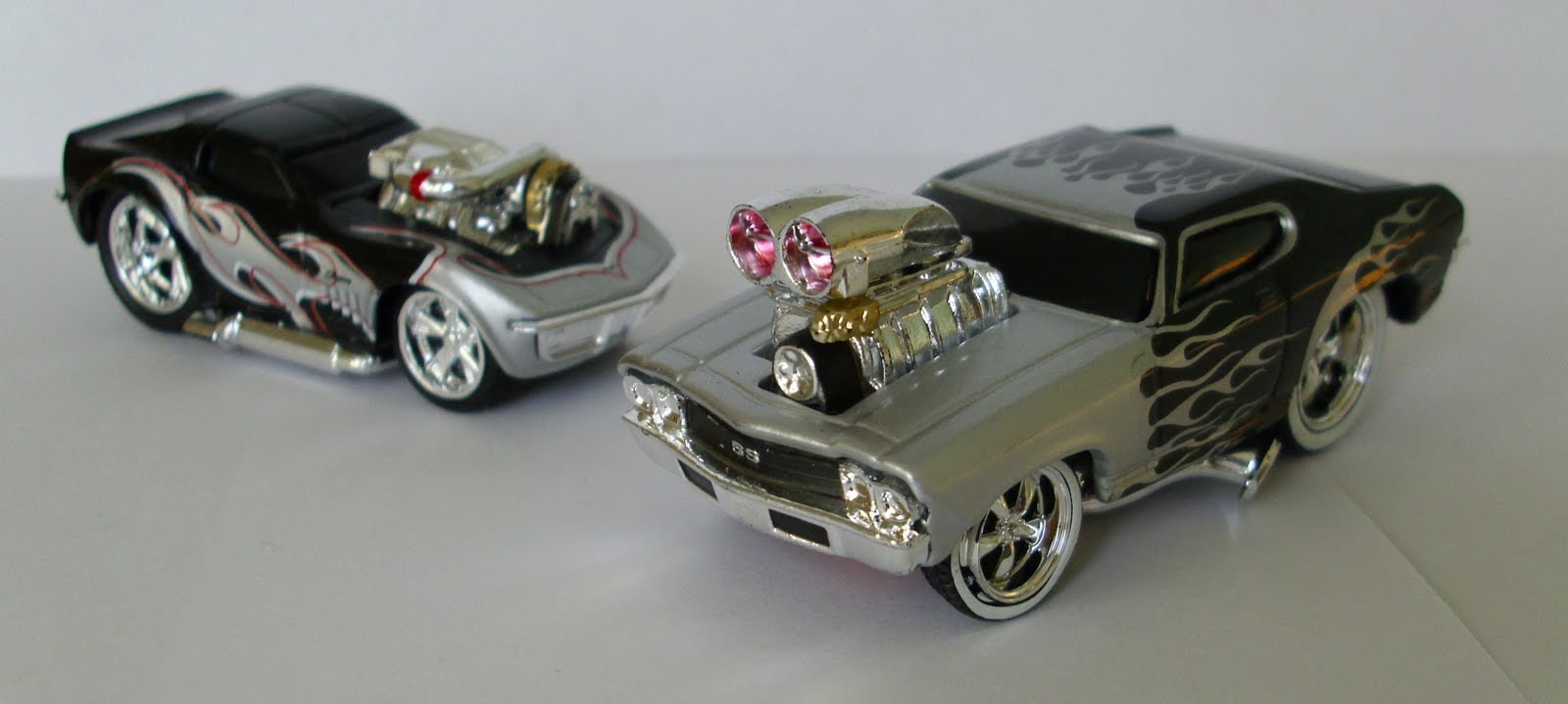 Black With Flames Diecast: Post your Muscle Machines!