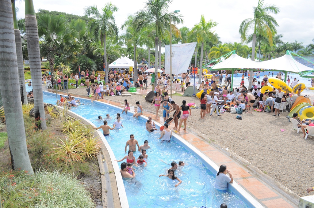 Noticias, Arte, Cultura y Turismo: PLAYA JUNCAL